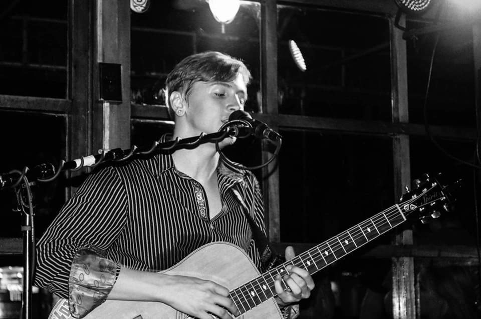 Aaron Fulcher on the Foggy Point Patio at the Renaissance Hotel - Olde ...